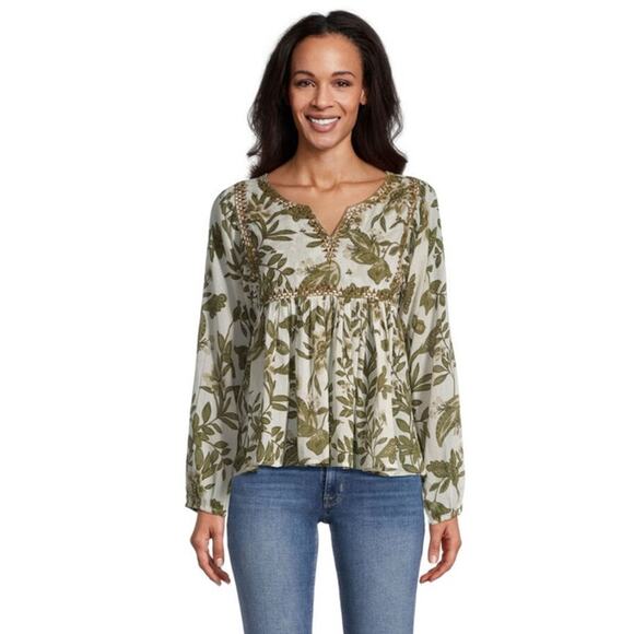 Cost Plus World Market | Tops | World Market Stella Ivory And Green ...
